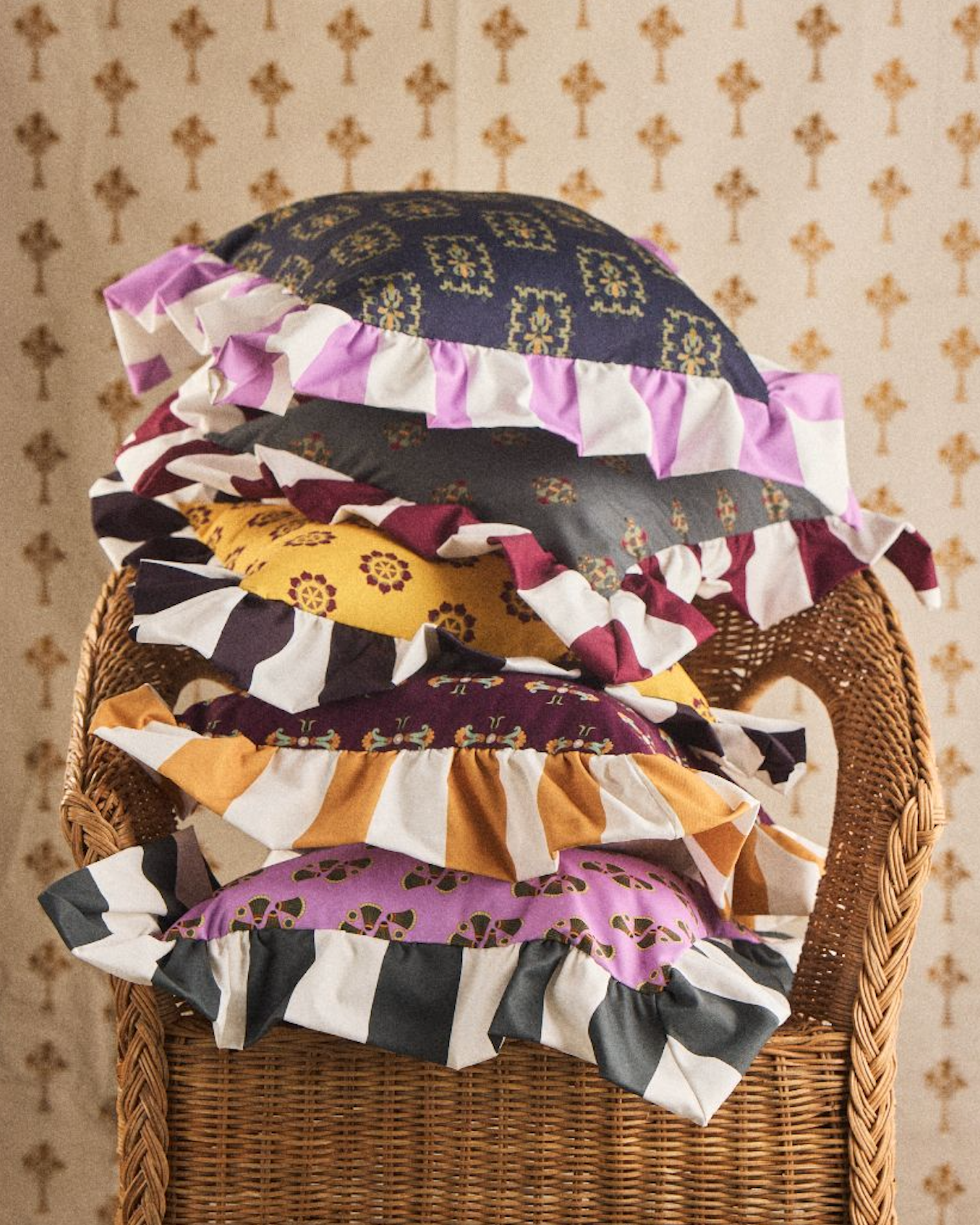 Cushion – Knana